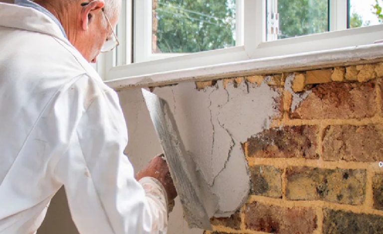 Why You Need Rising Damp Treatment to Damp Proof Your New Home